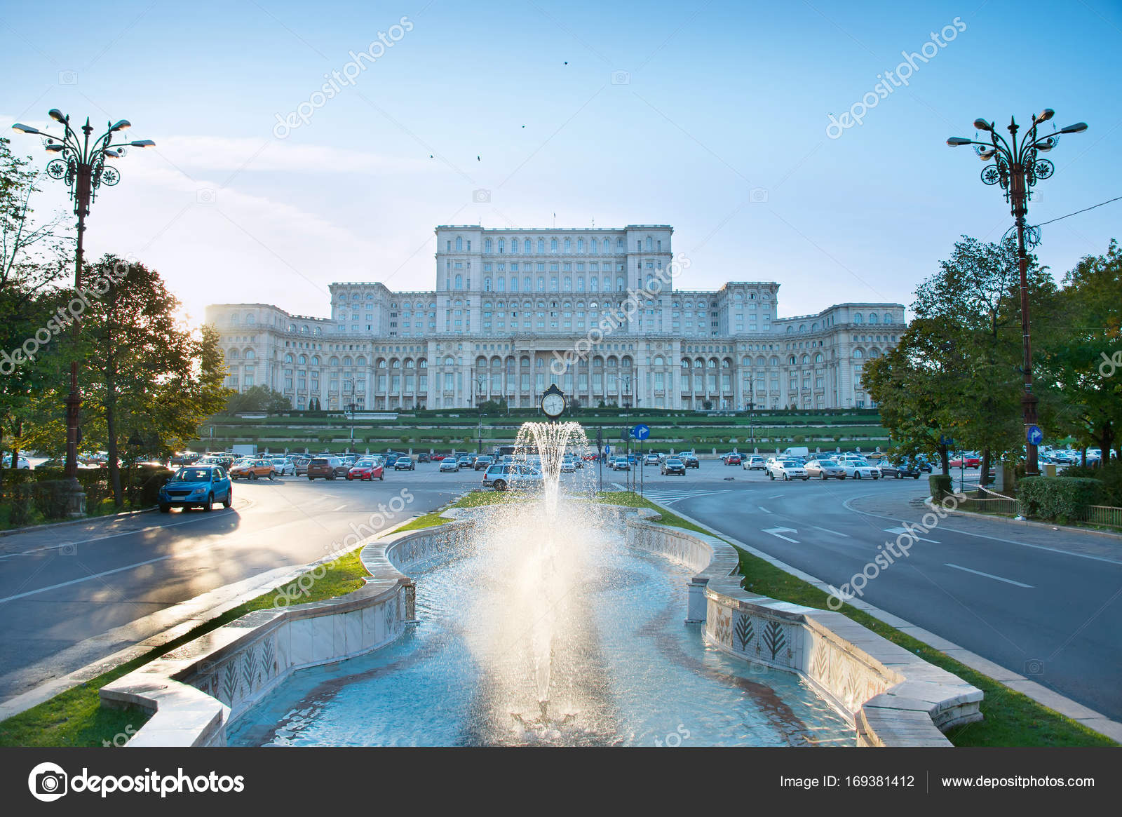Parliament building, Bucharest, Romania — Stock Photo © joyfull #169381412