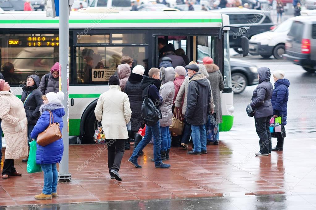 Crowd on a bus station in Moscow – Stock Editorial Photo © uatp12 ...