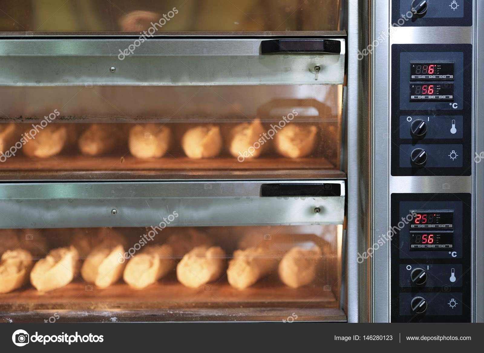 Producción de galletas en una panadería: fotografía de stock © uatp12 ...