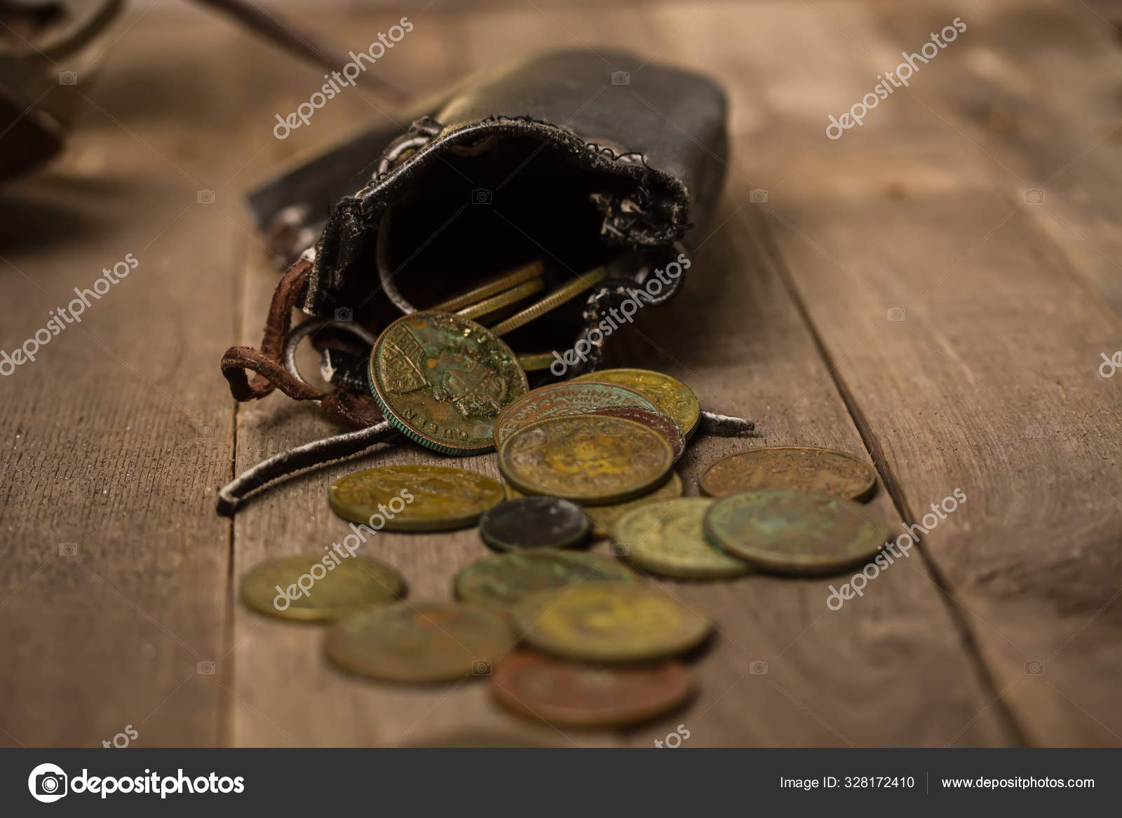 Old coins purse Stock Photo by ©sharpner 328172410