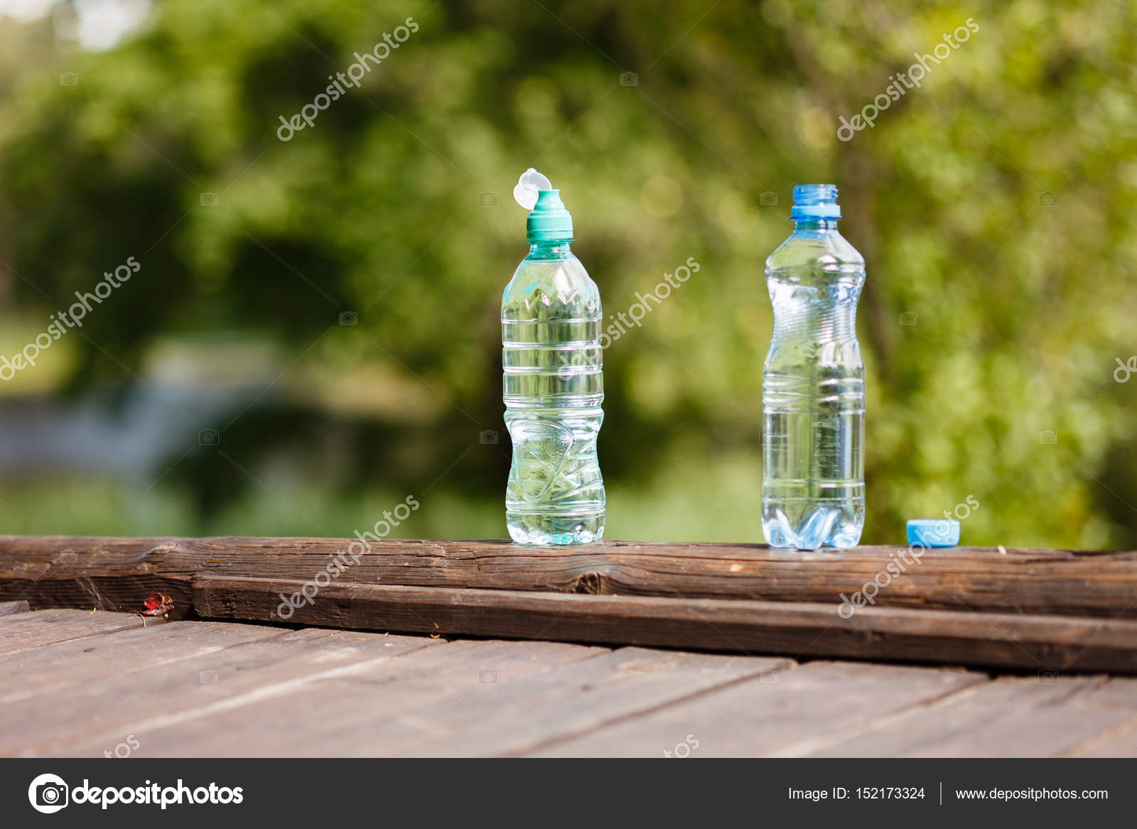 Two bottles of water — Stock Photo © Shebeko #152173324