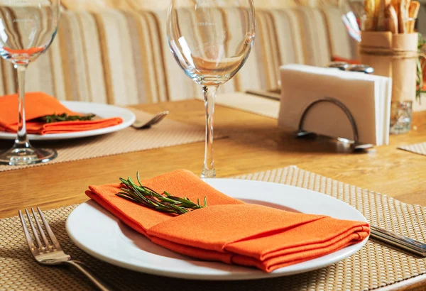 Restaurant table design Stock Photos, Royalty Free Restaurant table ...