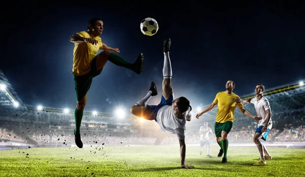 Imágenes de Image of brazilian footballers dancing 300x300 libres de ...