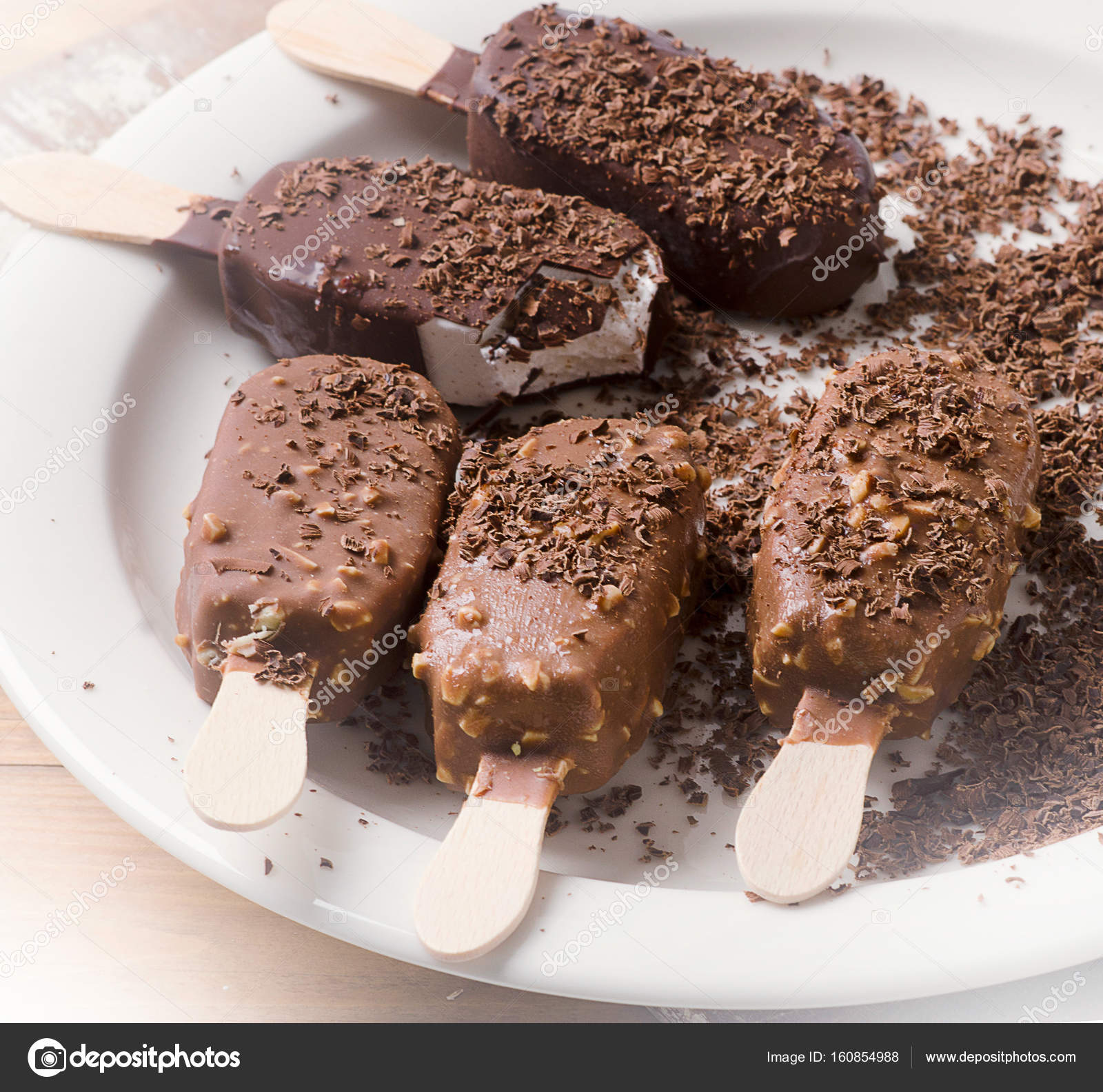 Chocolate ice cream popsicles — Stock Photo © bit245 #160854988