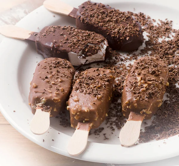 Picolé chocolate Stock Photos, Royalty Free Picolé chocolate Images ...