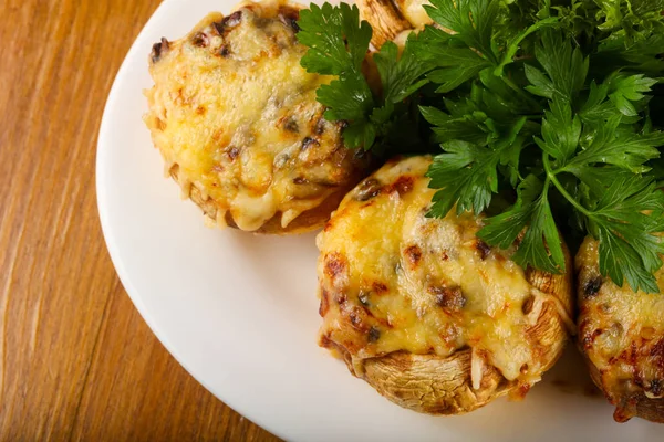 Champinjoner fyllda med ost Stockfotografier, royaltyfria Champinjoner ...