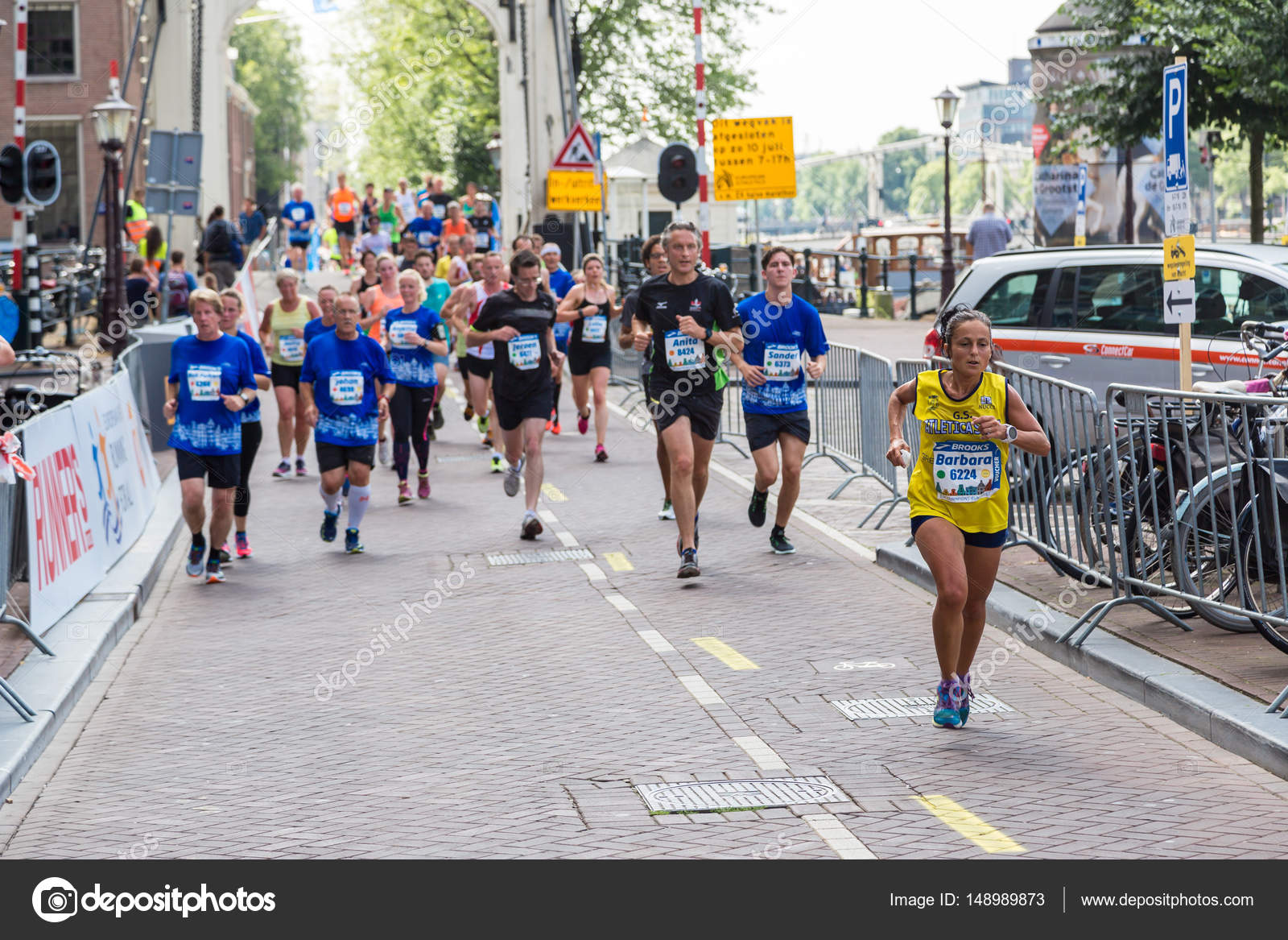 The Amsterdam Marathon in Amsterdam — Stock Editorial Photo © bloodua ...
