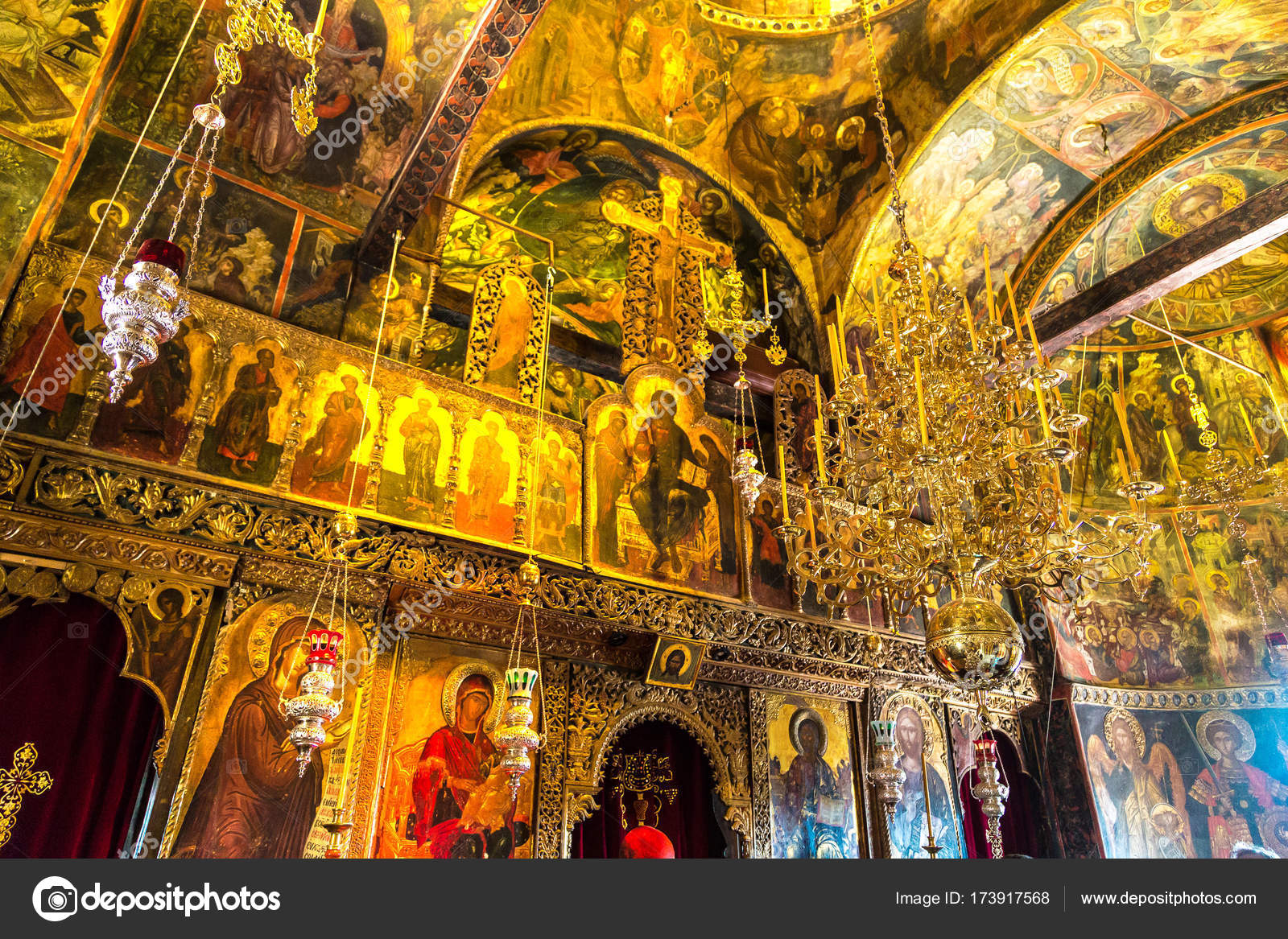 Interior do mosteiro em Meteora, Grécia — Fotografia de Stock Editorial ...