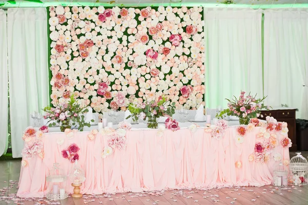 Pink confetti table Stock Photos, Royalty Free Pink confetti table ...