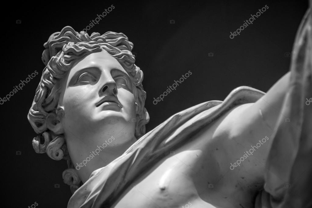 Estatua de Apolo Belvedere 2024