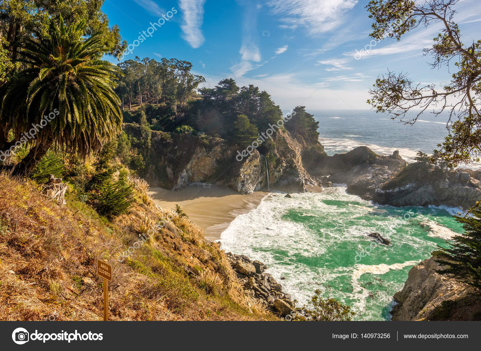 Pacific coast beach landscape Stock Photo by ©haveseen 140973256