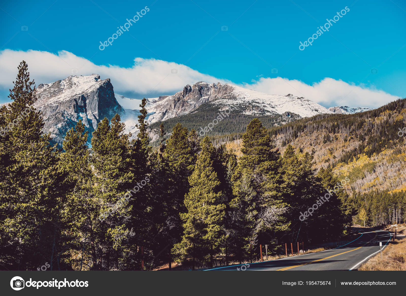 Highway Autumn Sunny Day Rocky Mountain National Park Colorado Usa ...