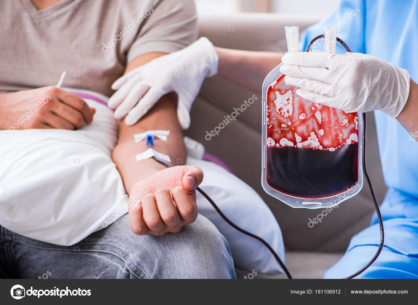 Patient getting blood transfusion in hospital clinic — Stock Photo ...