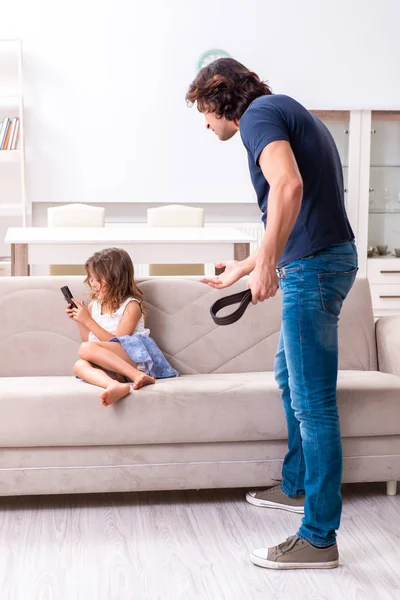 Angry father Pictures, Angry father Stock Photos & Images | Depositphotos®