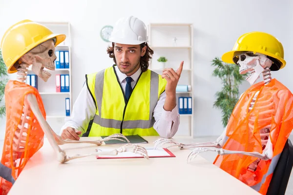 Safety meeting Stock Photos, Royalty Free Safety meeting Images ...