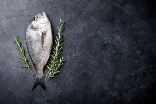 Poisson de mer noire images libres de droit, photos de Poisson de mer ...