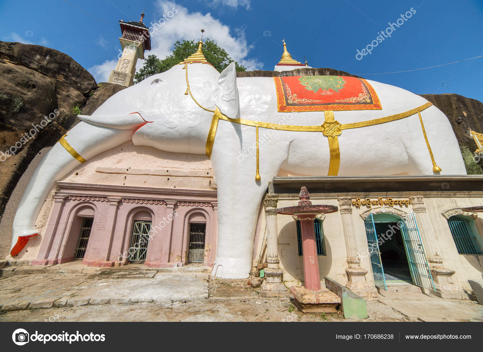 Pho Win Taung buddhist Caves Stock Photo by ©mazzzur 170686238