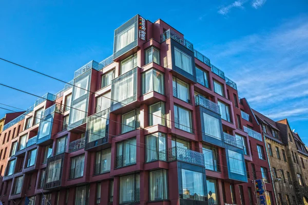 Modern building architecture – Stock Editorial Photo © _luSh_ #7285730