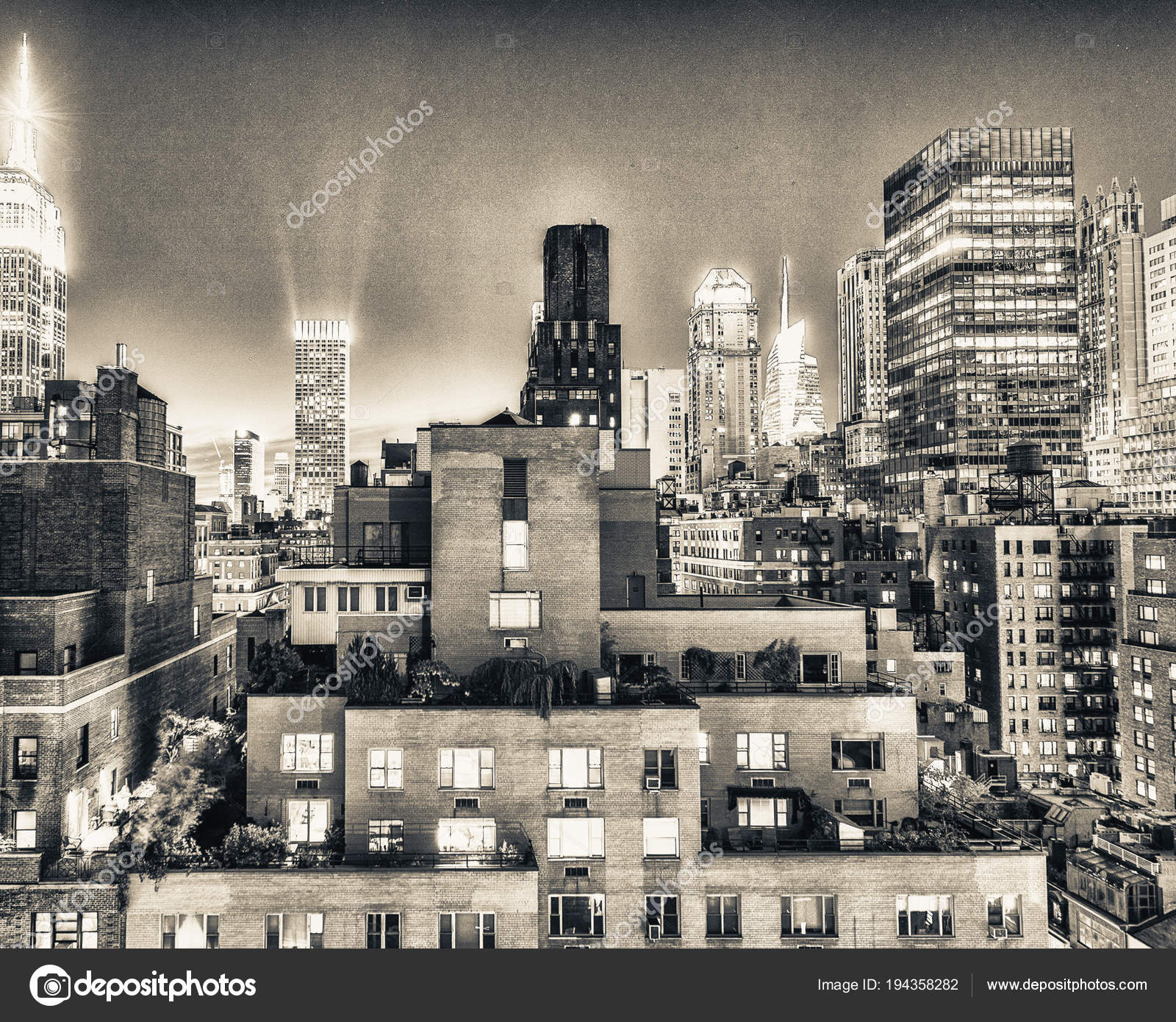 Midtown Panorama Twilight Rooftop New York City — Stock Editorial Photo ...