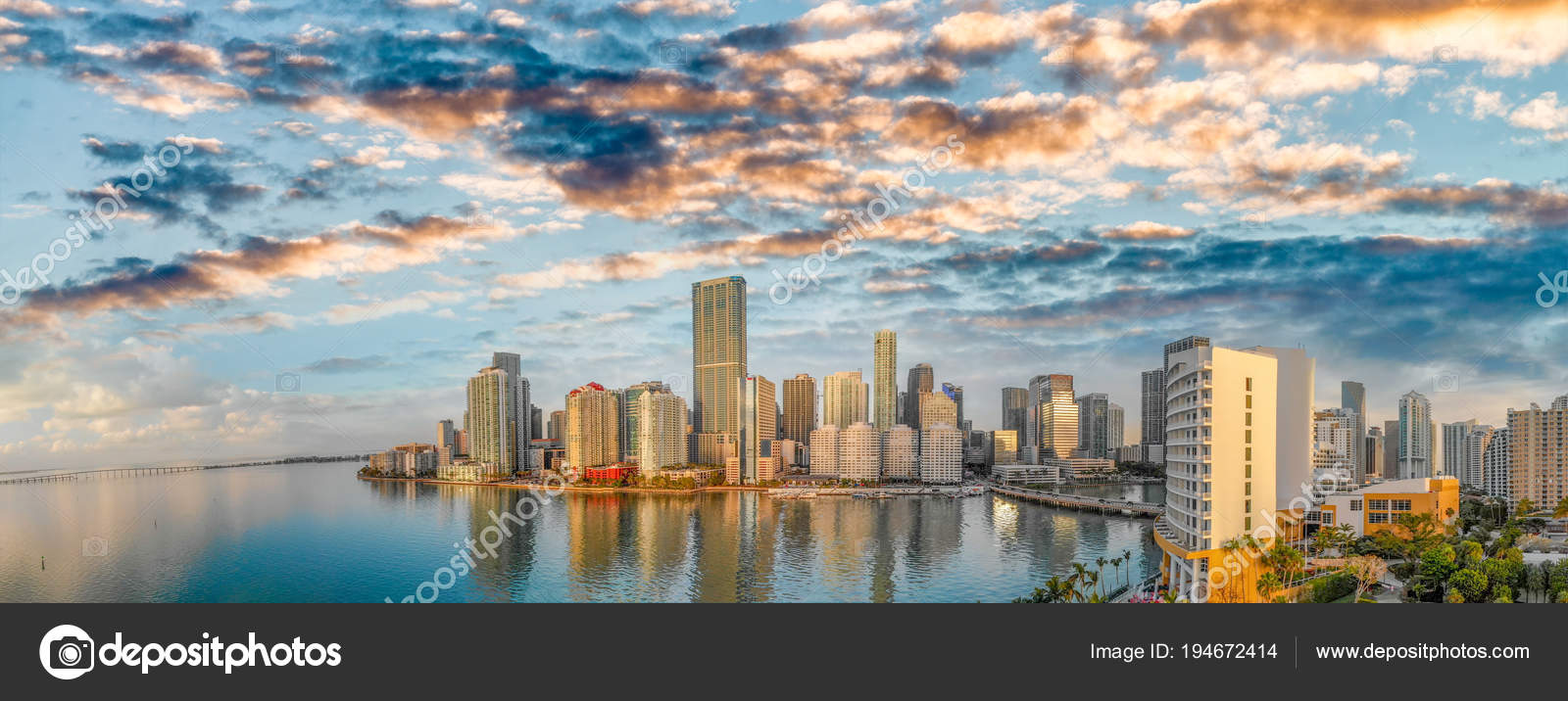 Panoramic Aerial View Downtown Miami Brickell Key Sunrise — Stock Photo ...
