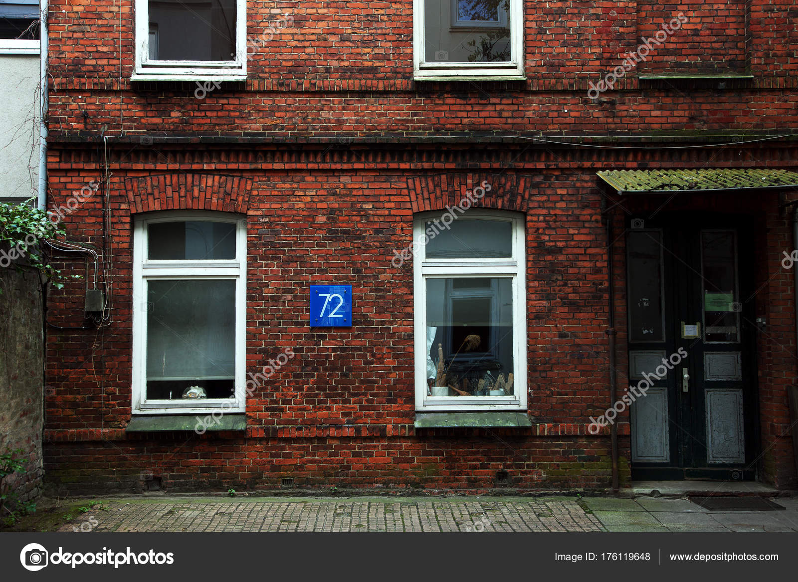 Brick House Hamburg Germany — Stock Photo © gladcov #176119648