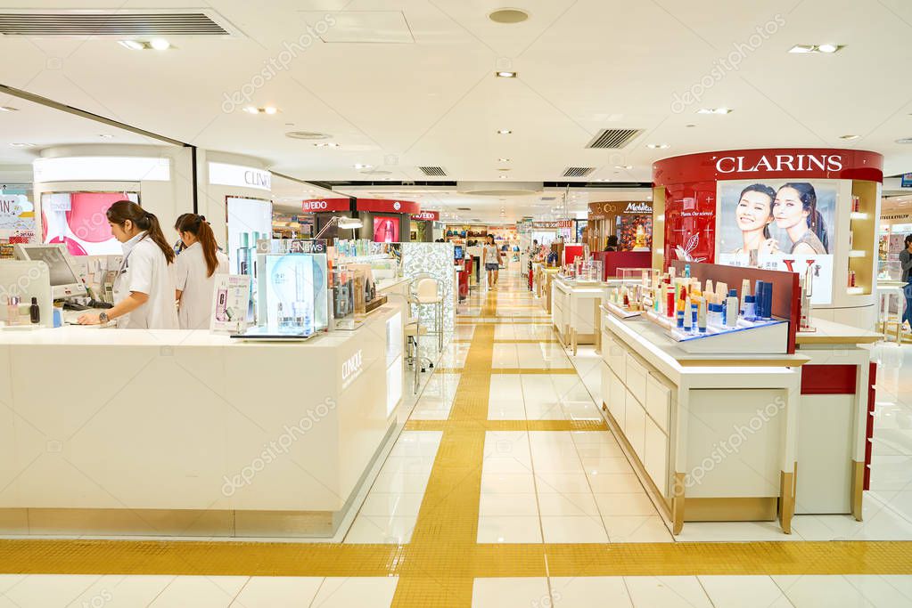 Cosmetics Store in Hong Kong – Stock Editorial Photo © teamtime #130526498