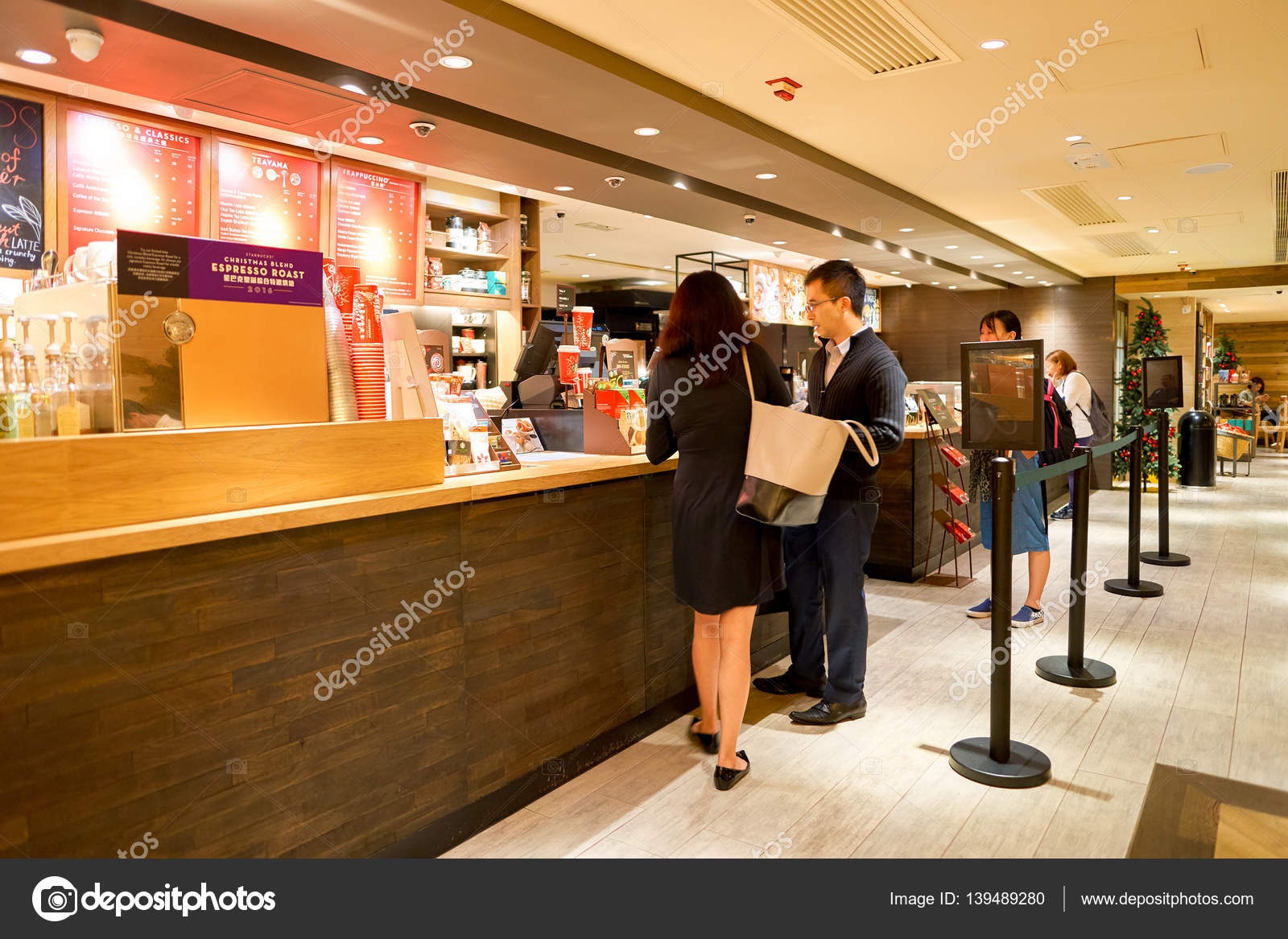 People ordering next to counter service – Stock Editorial Photo ...