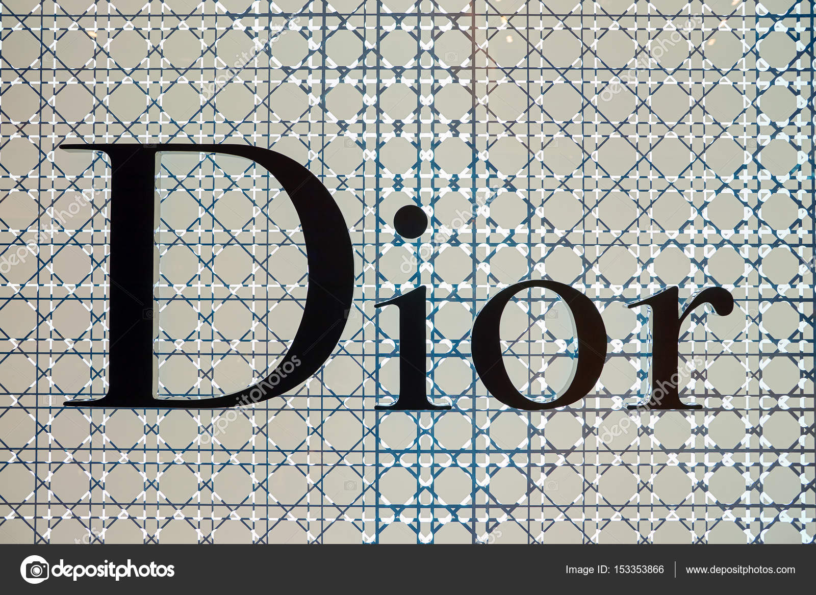 Dior sign at Elements shopping mall. — Stock Editorial Photo © teamtime ...