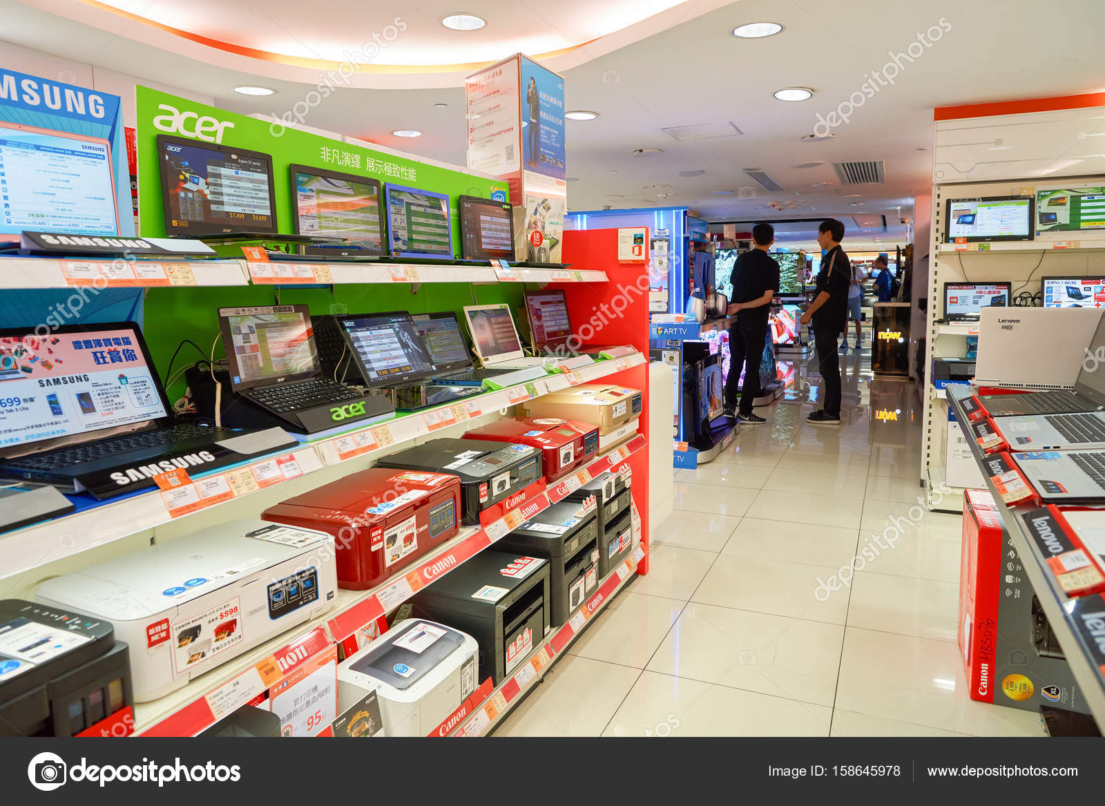 An electronic store at a shopping center – Stock Editorial Photo ...