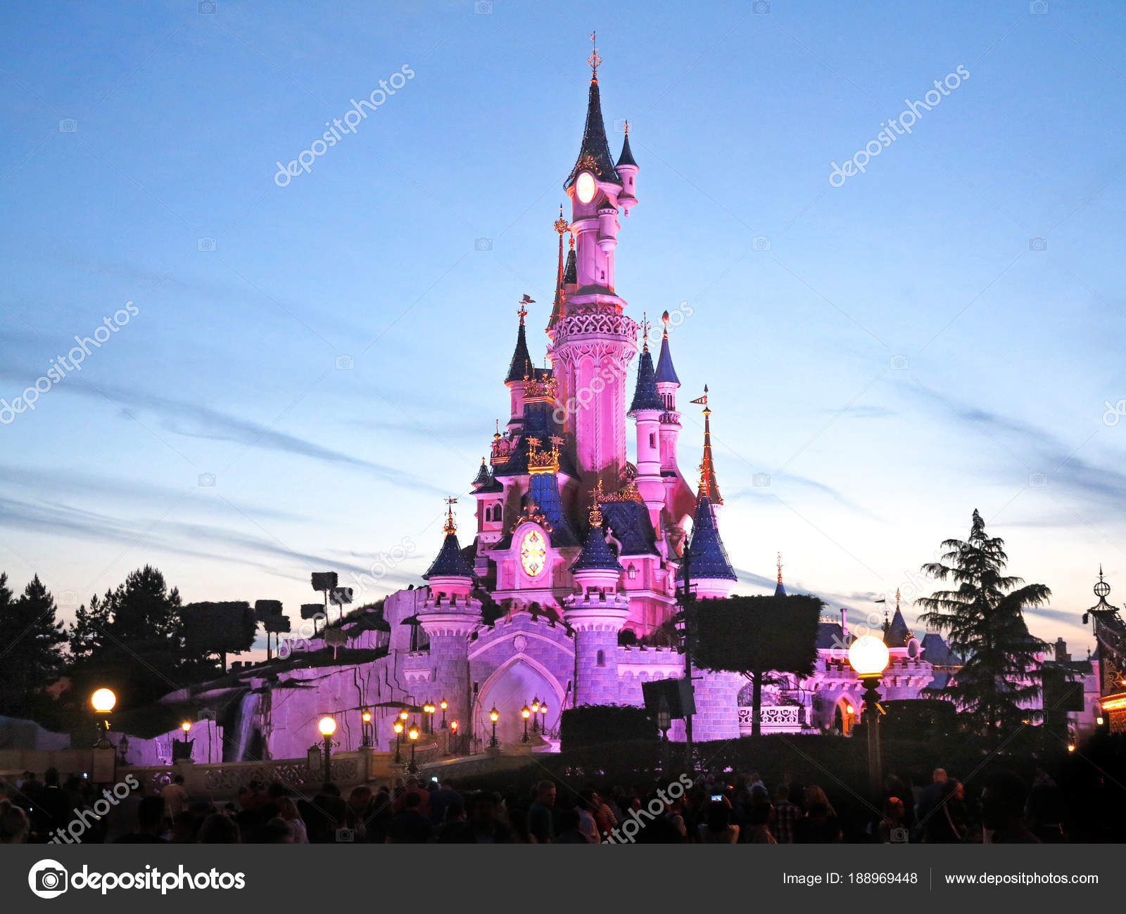 Disneyland Paris Castle at Sunset – Stock Editorial Photo ...