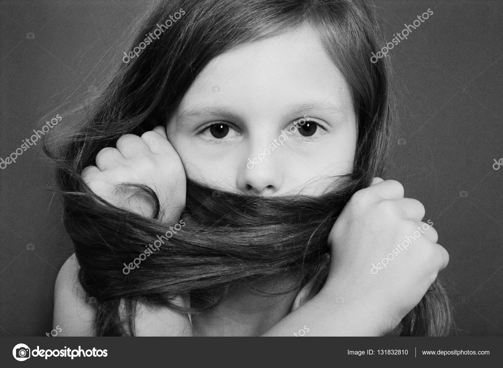 Portrait girls covers her face with hair — Stock Photo © akova777 ...