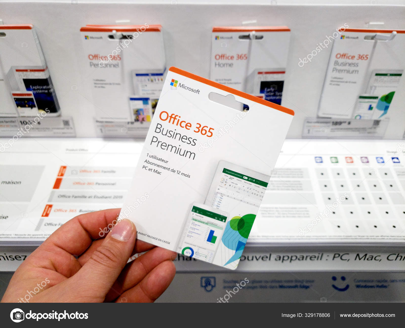 A hand holding Microsoft Office 365 Business Premium card — Stock ...