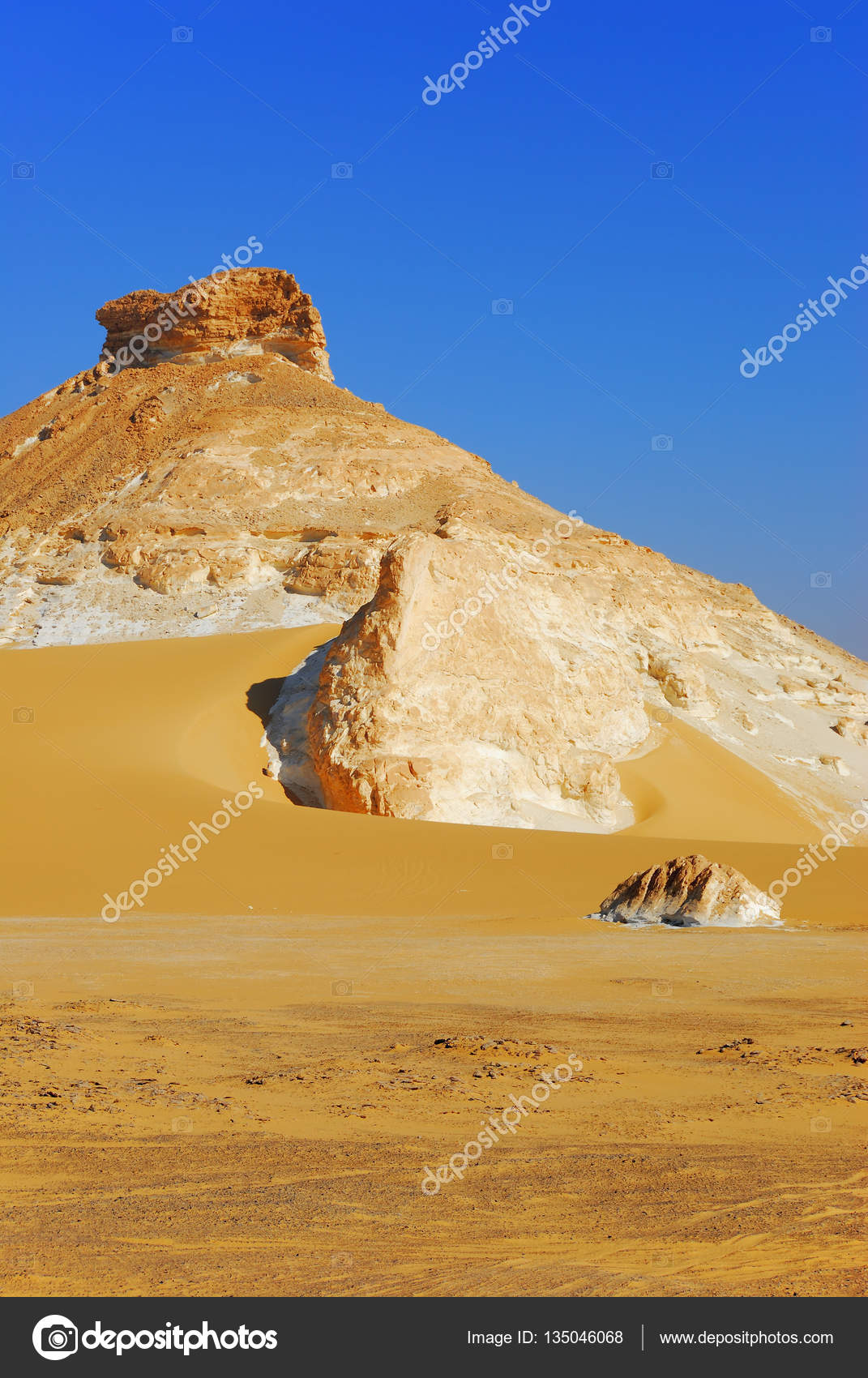 Sahara desert, Egypt Stock Photo by ©znm666 135046068