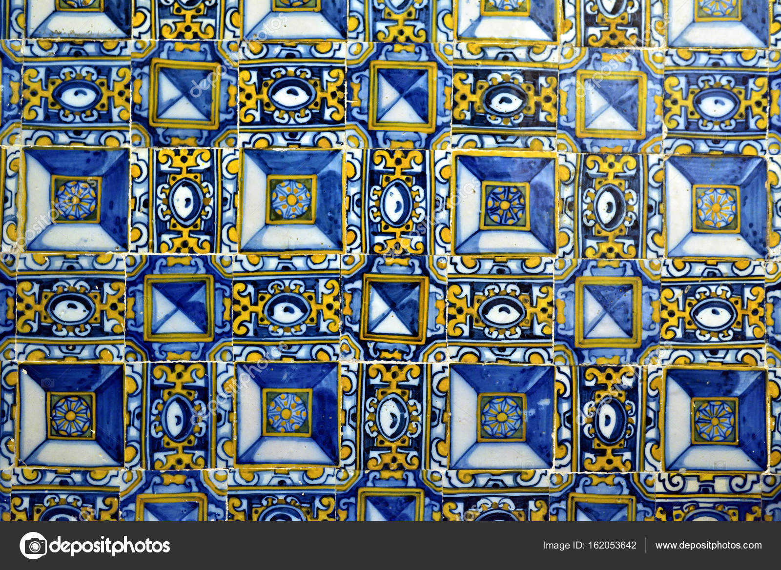 Azulejo panel of tiles, Obidos, Portugal — Stock Photo © znm666 #162053642