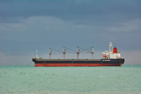 Navire cargo en mer Stock Photos, Royalty Free Navire cargo en mer ...