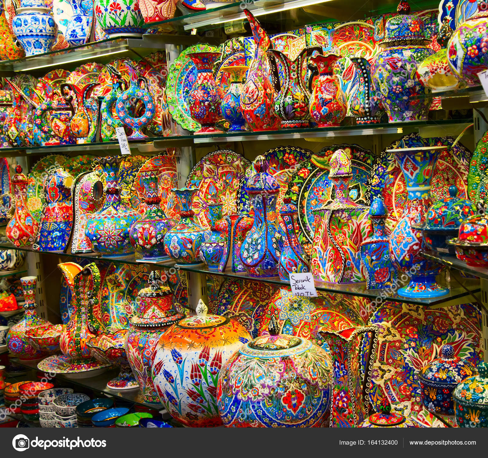 Traditional Turkish ceramics — Stock Photo © swisshippo #164132400