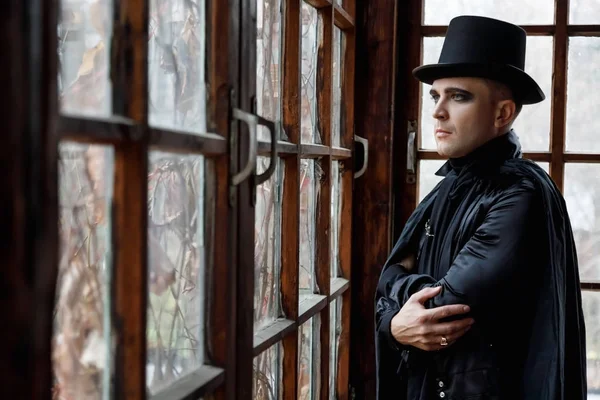 Vampire horizontal Stock Photos, Royalty Free Vampire horizontal Images ...