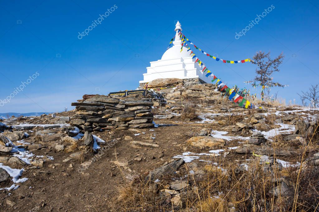Toda Estupa Auspiciosa de Gran Despertar, Isla Ogoy, Lago Baikal ...
