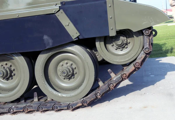 Tank treads Stock Photos, Royalty Free Tank treads Images | Depositphotos