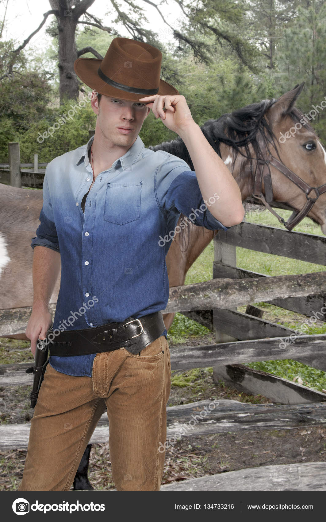 Cowboy Bonito RIDING HIGH: THE RESURGENCE OF COWBOY FASHION