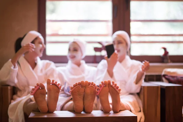 Girls spa party Stock Photos, Royalty Free Girls spa party Images ...