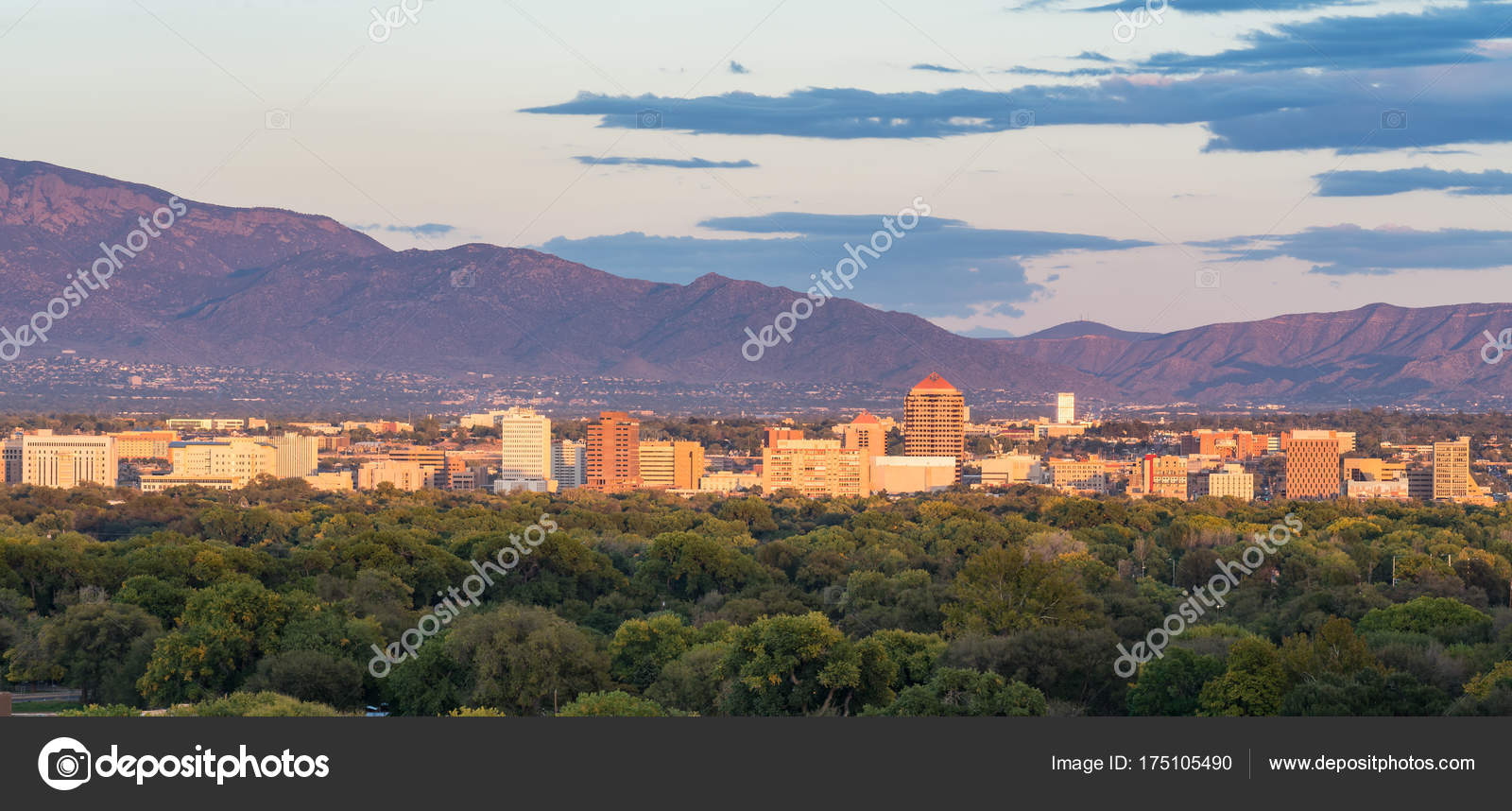 Albuquerque, New Mexico Skyline — Stock Editorial Photo ...