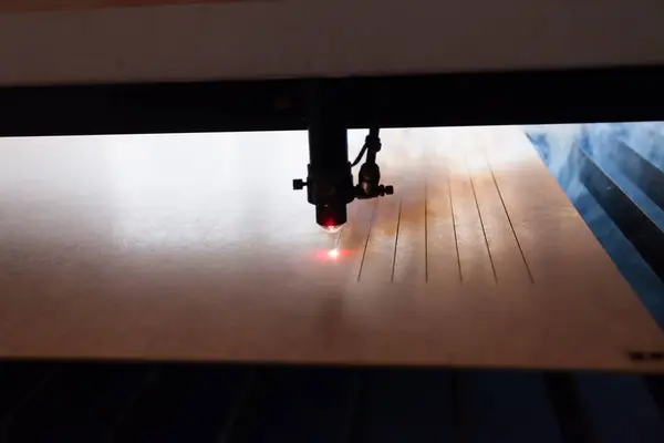 Plotter corte por láser Stock Photos, Royalty Free Plotter corte por ...