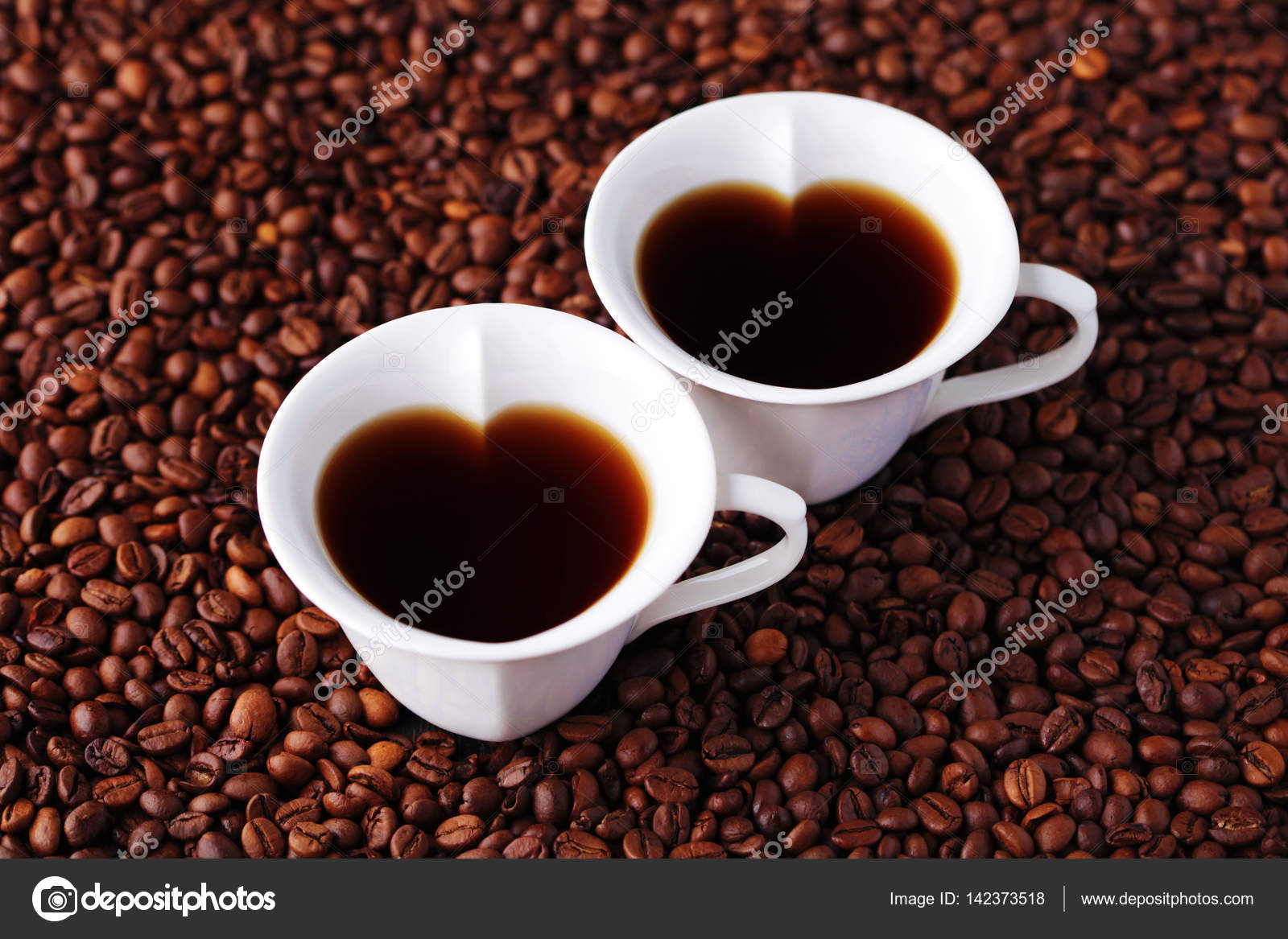 Heart shaped coffee cups Stock Photo by ©matka_Wariatka 142373518