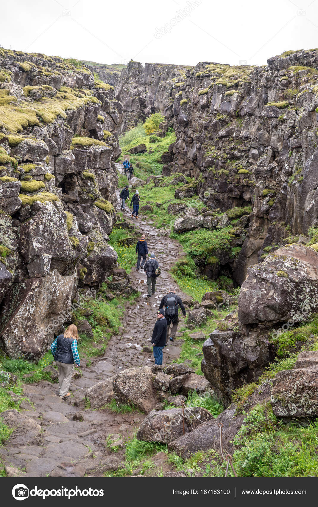 Thingvellir Iceland July 2017 Tourists Walk Almannagja Fault Line Mid ...