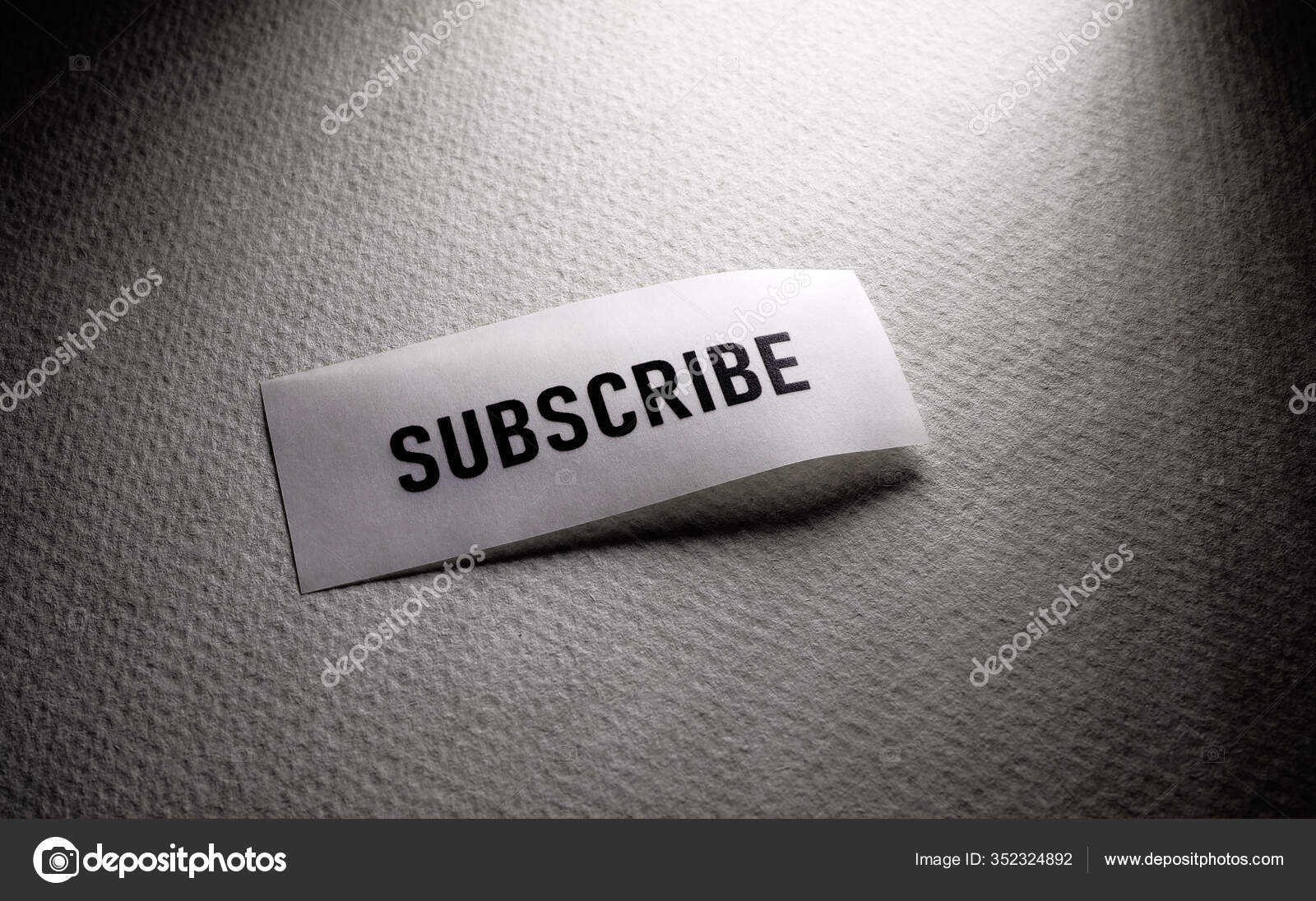 Close Subscribe Label Stock Photo by ©janaka 352324892