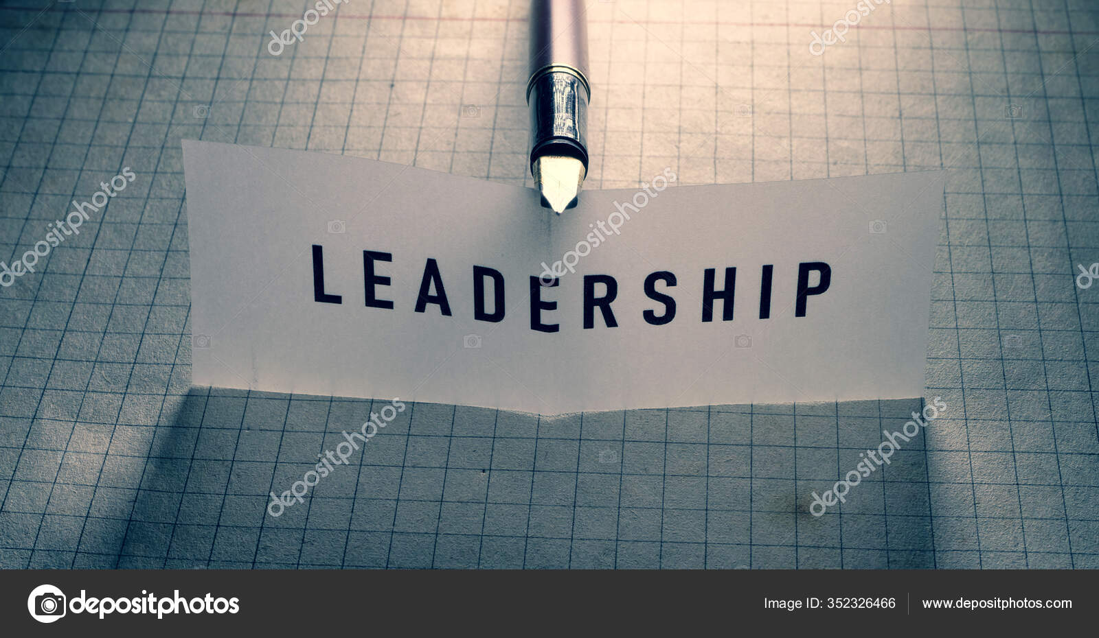 Close Leadership Label Paper — Stock Photo © janaka #352326466
