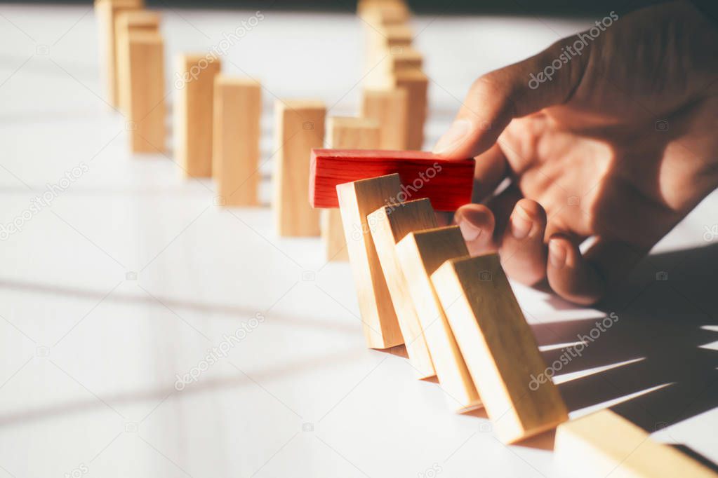 Palabra Derrocar en el diccionario