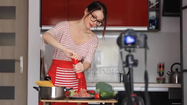 86,259 Woman cooking Videos, Royalty-free Stock Woman cooking Footage ...