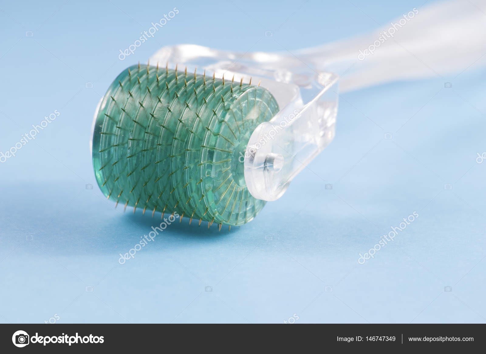 Dermaroller for medical micro needling therapy.. — Stock Photo ...